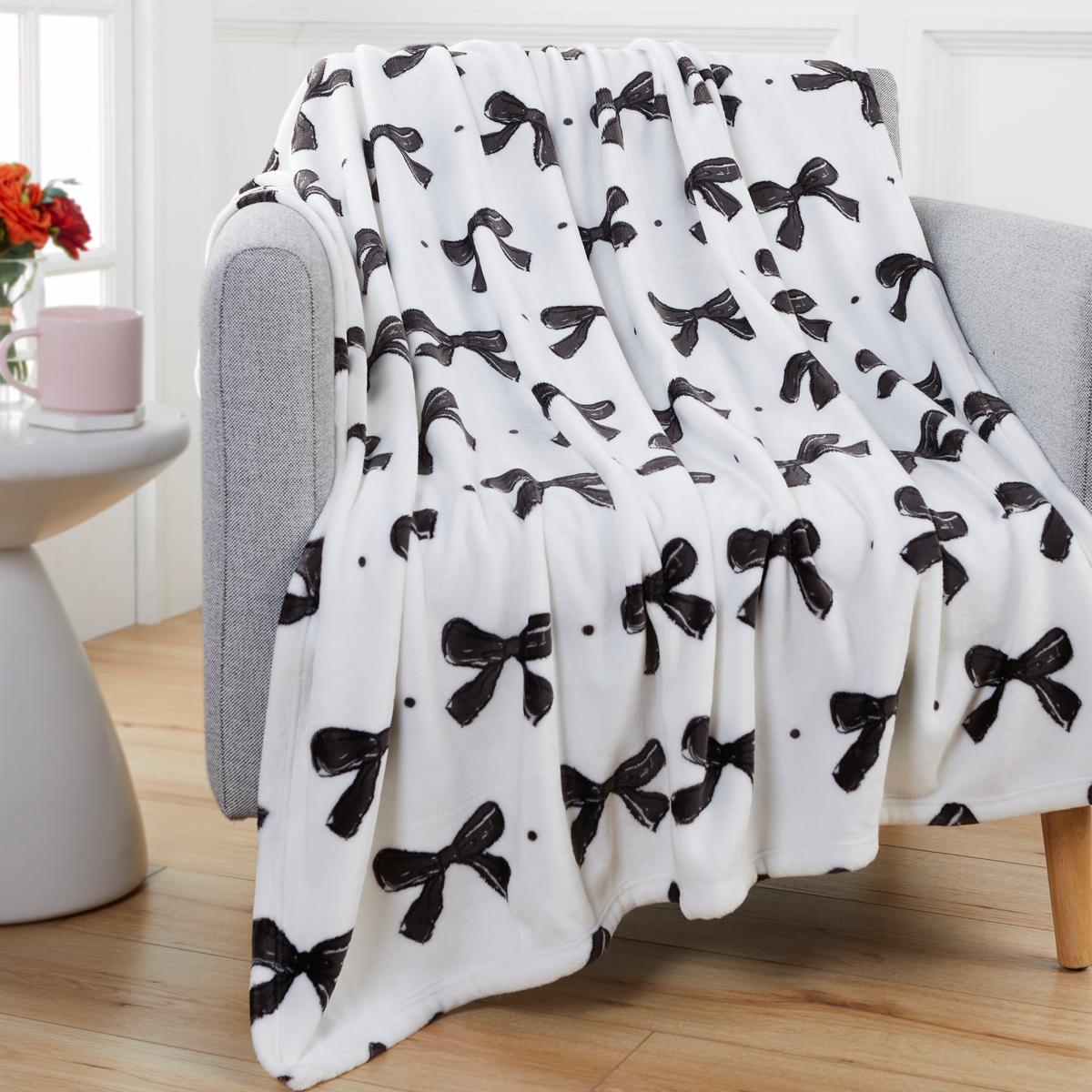 Warm & Cozy Love in The Air Plush Throw Blanket - 23224824 | HSN